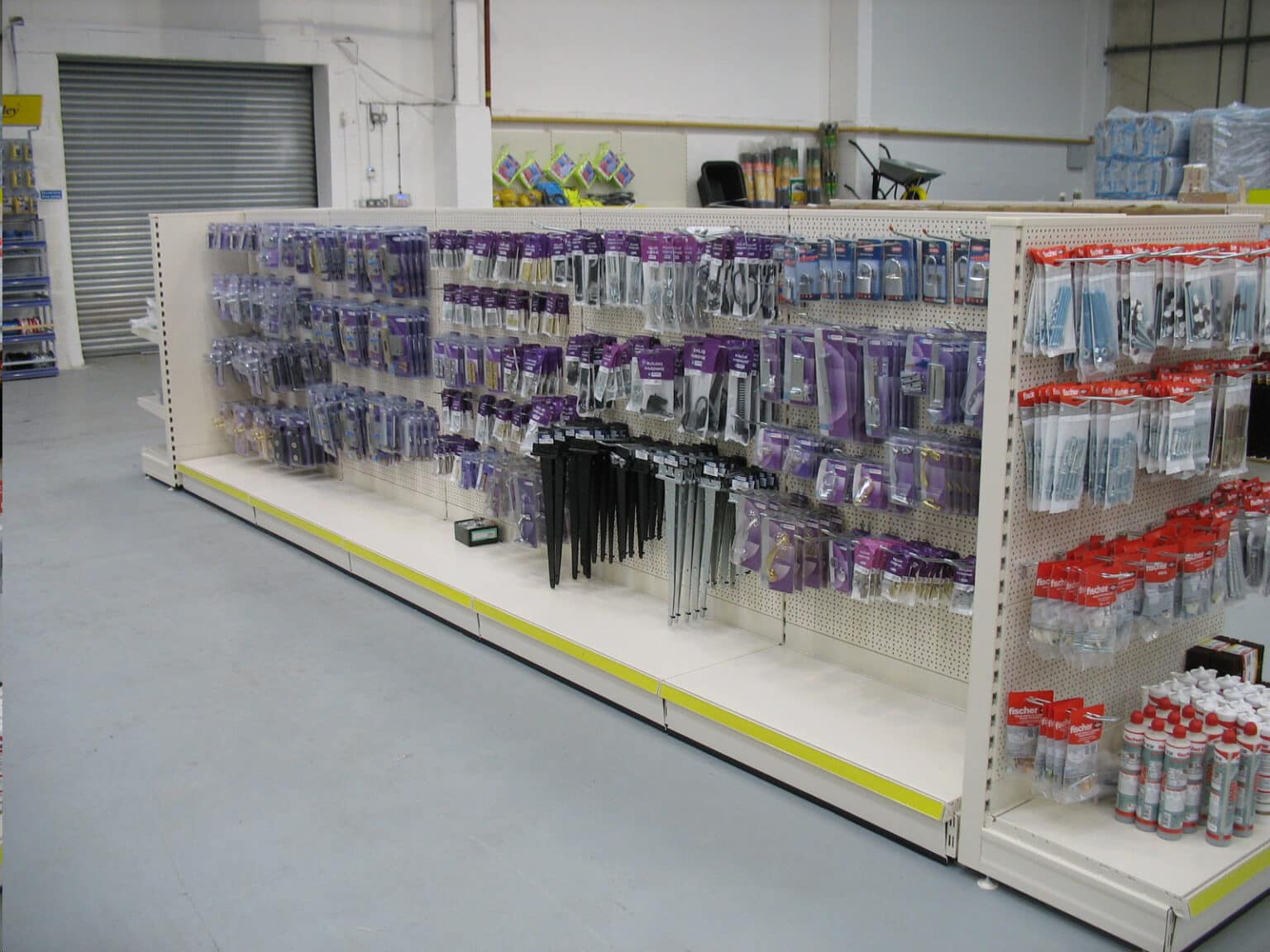 Gondola Shelving Systems | Storage Racking - S.E.M.CO
